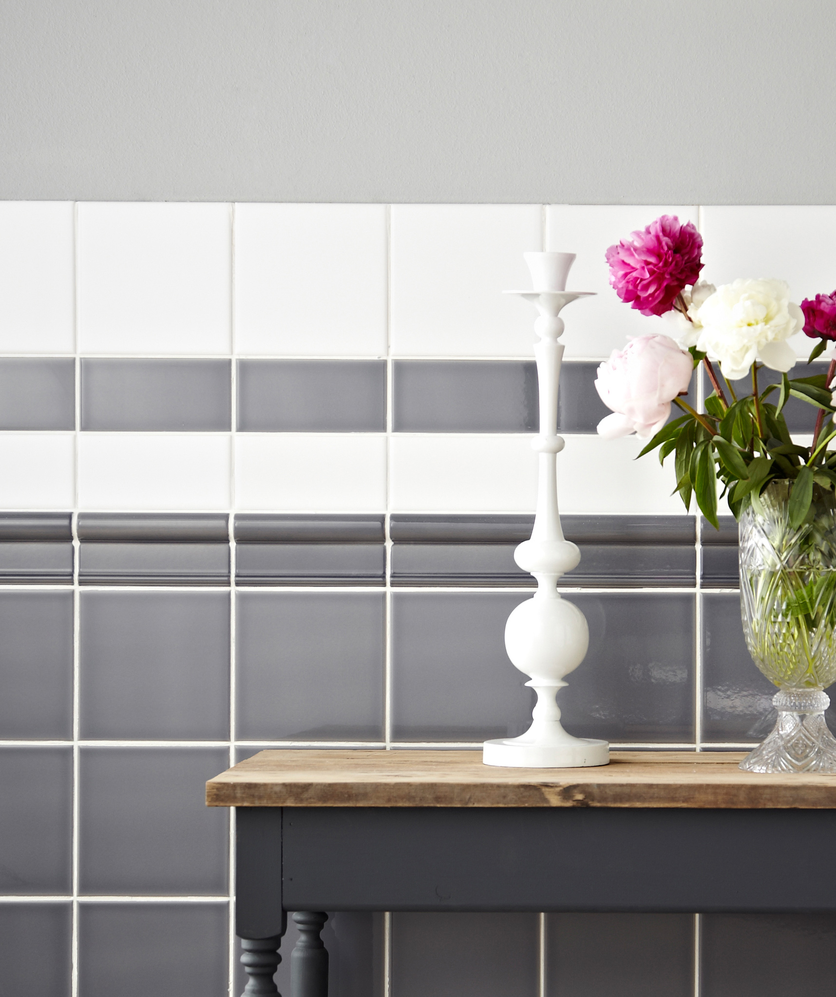 Minton Hollins Plain Tile & Decors | Topps Tiles